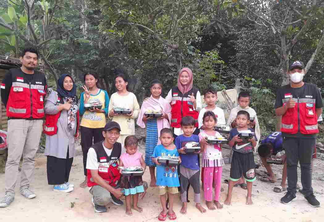 Kegiatan Rutin Yayasan Sepansa Jumat Berbagi Berkah - PROKALTIM Kegiatan Rutin Yayasan Sepansa Jumat Berbagi Berkah - PROKALTIM