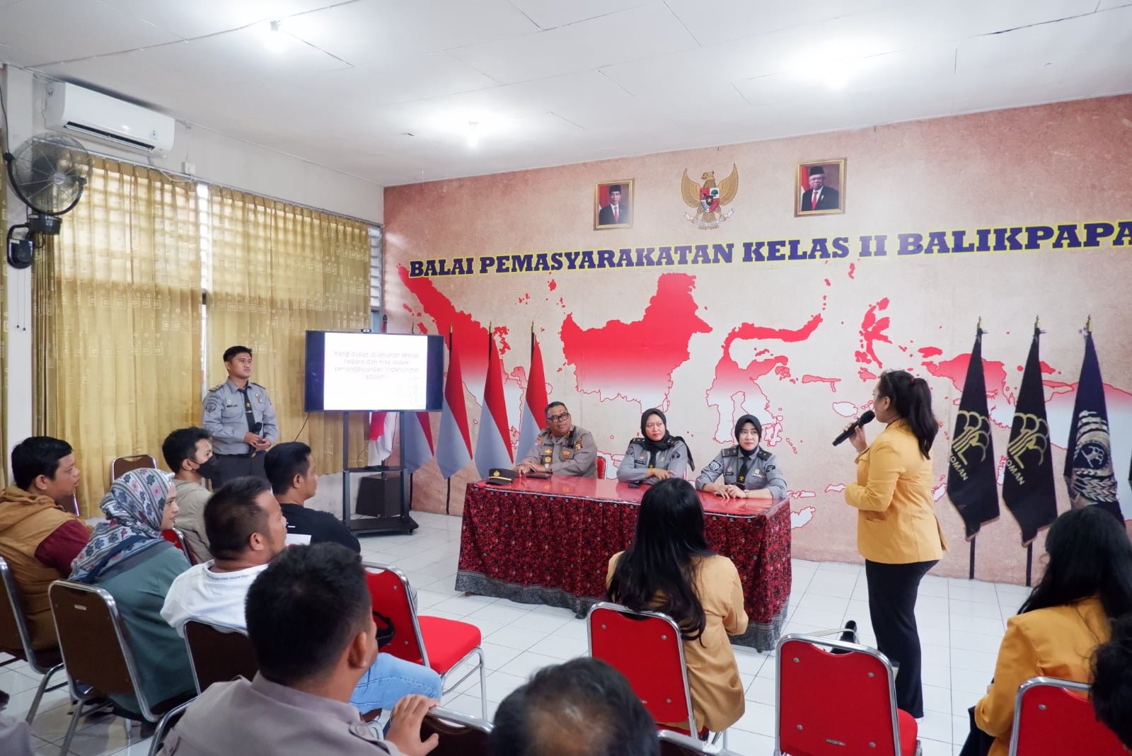 Sat Binmas Polresta Balikpapan Gelar Sosialisasi Undang Undang ITE Jelang Pilkada 2024